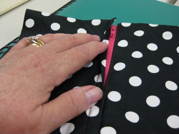 Inserting Zippers Part 2 – Lapped Zipper Inserted by Machine | Alison ...